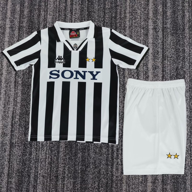 US$ 18.00 - 1995-1997 JUV Home Kids Retro Soccer Jersey - www.bestzv2.com